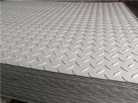 Shipbuilding 1800mm Diamond Pattern Metal 4x8 Diamond Plate Steel